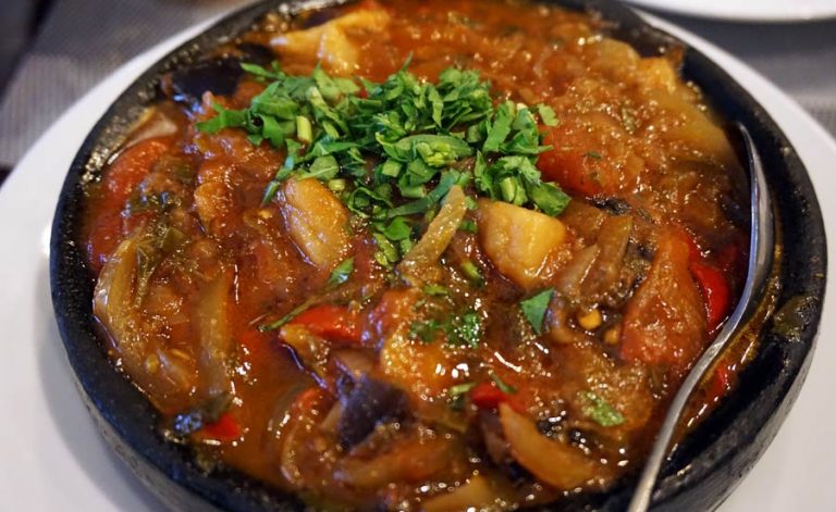 Georgische Küche: 10 Gerichte die Du nicht verpassen darfst